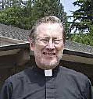 Pastor Gabrielson presents his final service | Arlington Times