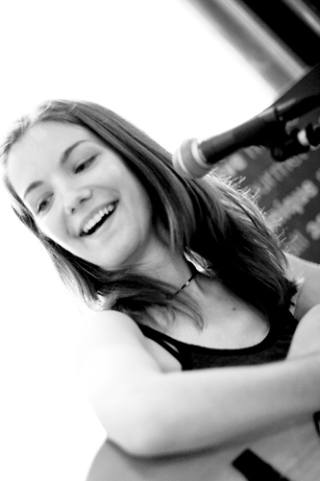 Preisinger sings while home from Berklee | Arlington Times