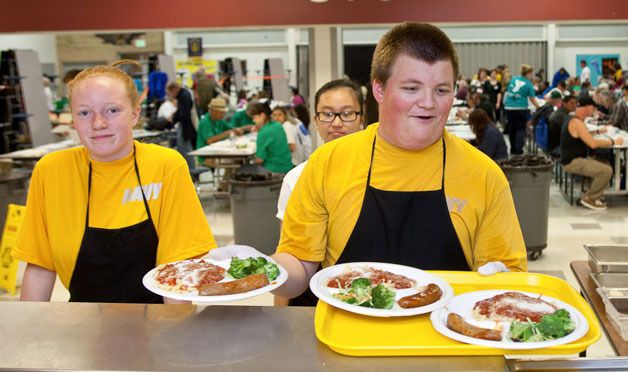 Silvana Meats helps Project Homeless Connect feed 1,200 | Arlington Times