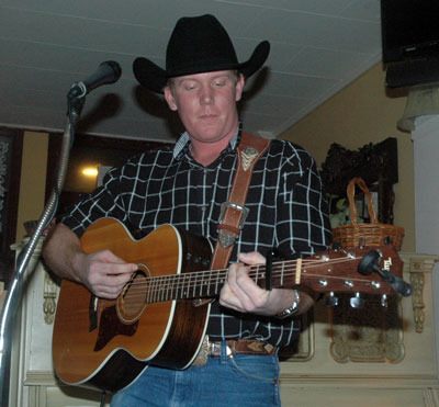 Singing Cowboy returns to Arlington | Arlington Times