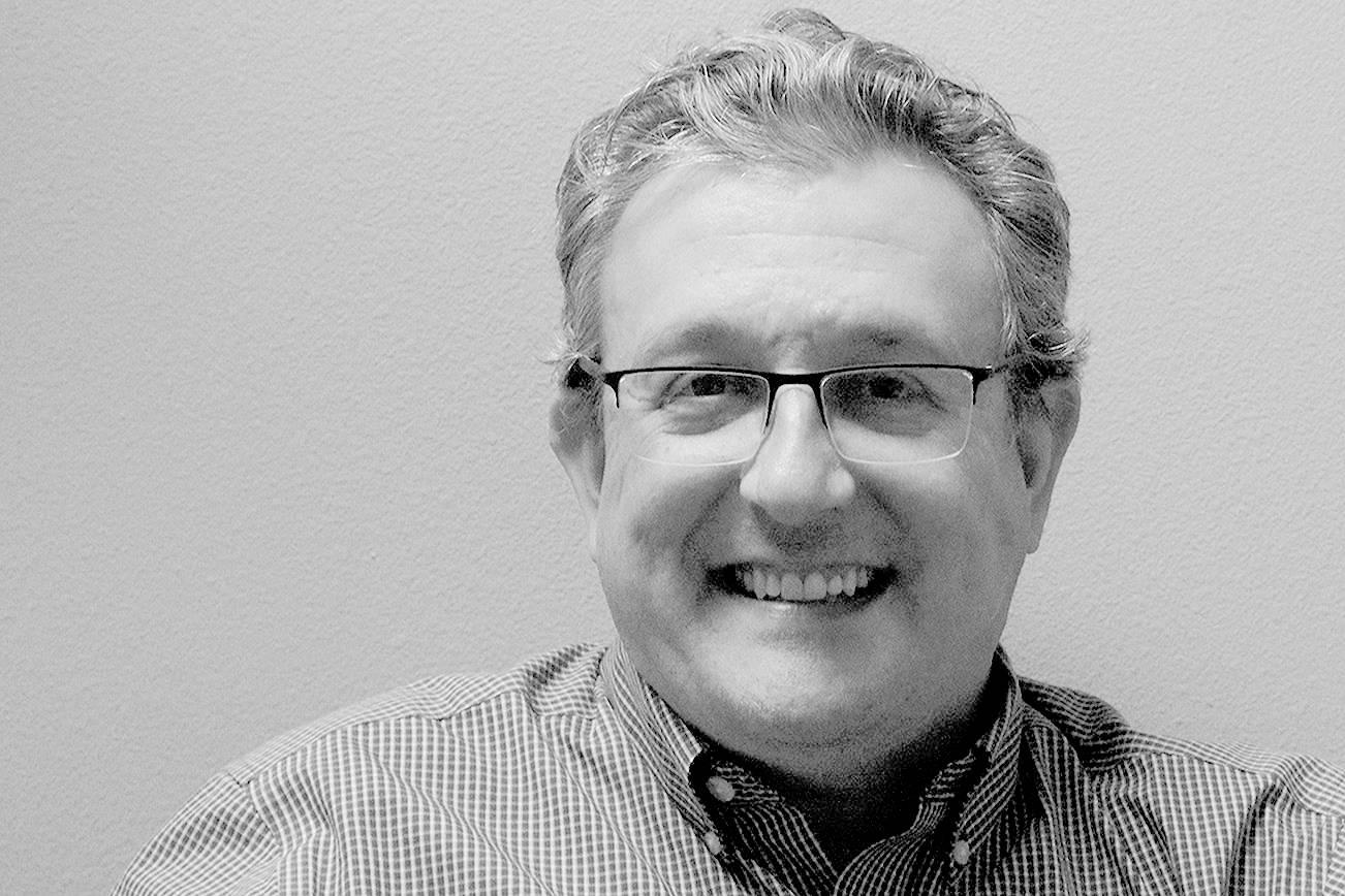 2 run for open spot on Arlington school board | Arlington Times