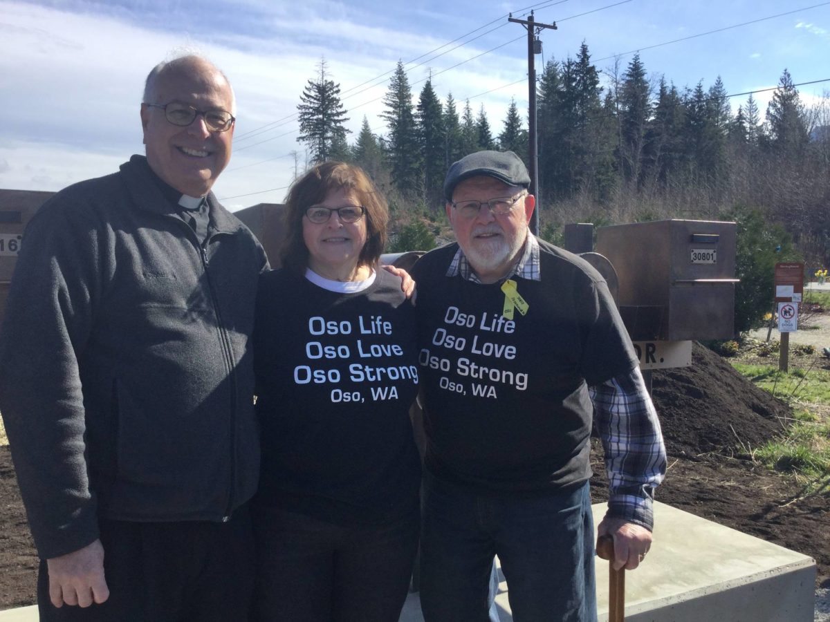 Memorial event remembers 43 lives lost in Oso slide 5 years ago (slide ...